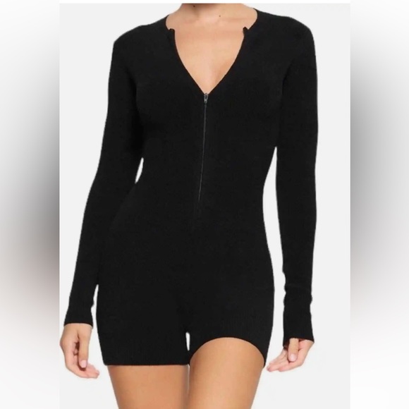 SKIMS | Pants & Jumpsuits | Skims Nwt Cozy Light Romper Onyx | Poshmark